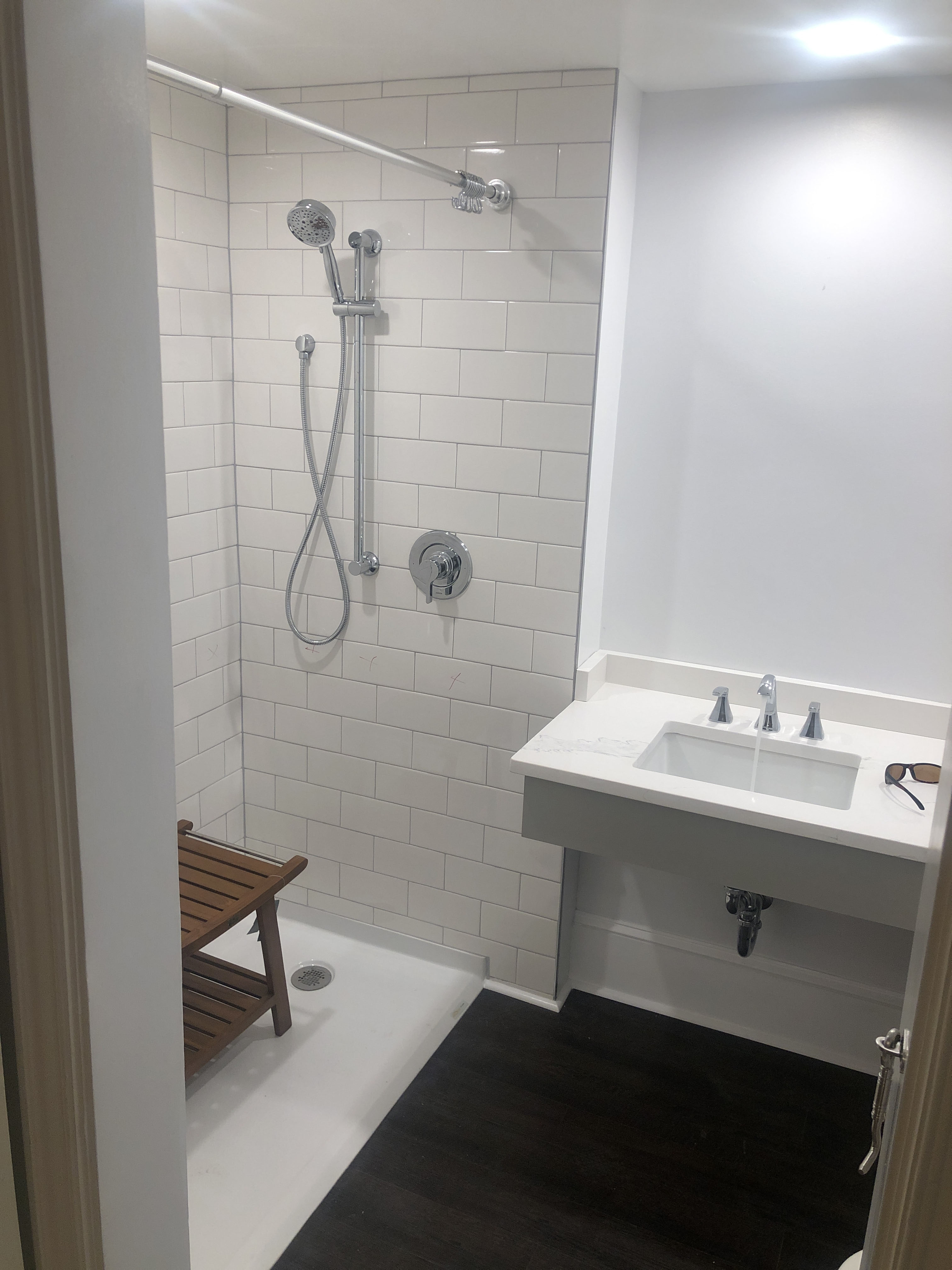 60" x 33" Freedom No Threshold Shower Pan, Right Drain